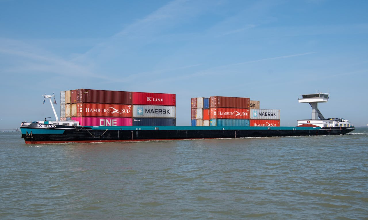 Things to Consider When Buying a Sea Container